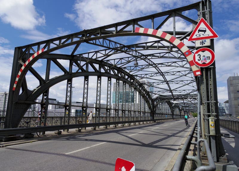 Metal bridge structure stock image. Image of sunny, architecture - 42223041