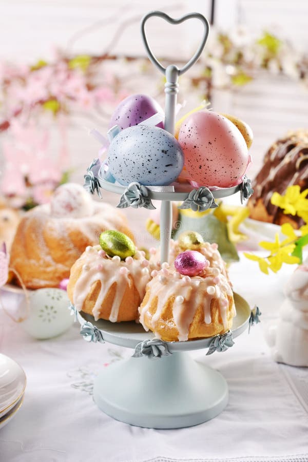 Cake Stand with Easter Eggs and Feathers Stock Photo - Image of closeup ...