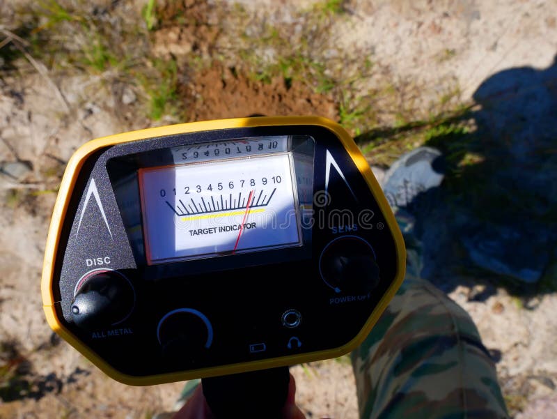 A Metal Detector for Searching for Metals and Precious Objects. Metal ...