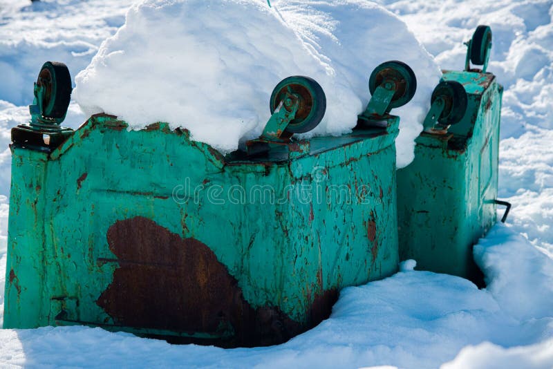 291 Dumpster Snow Stock Photos - Free & Royalty-Free Stock Photos from ...