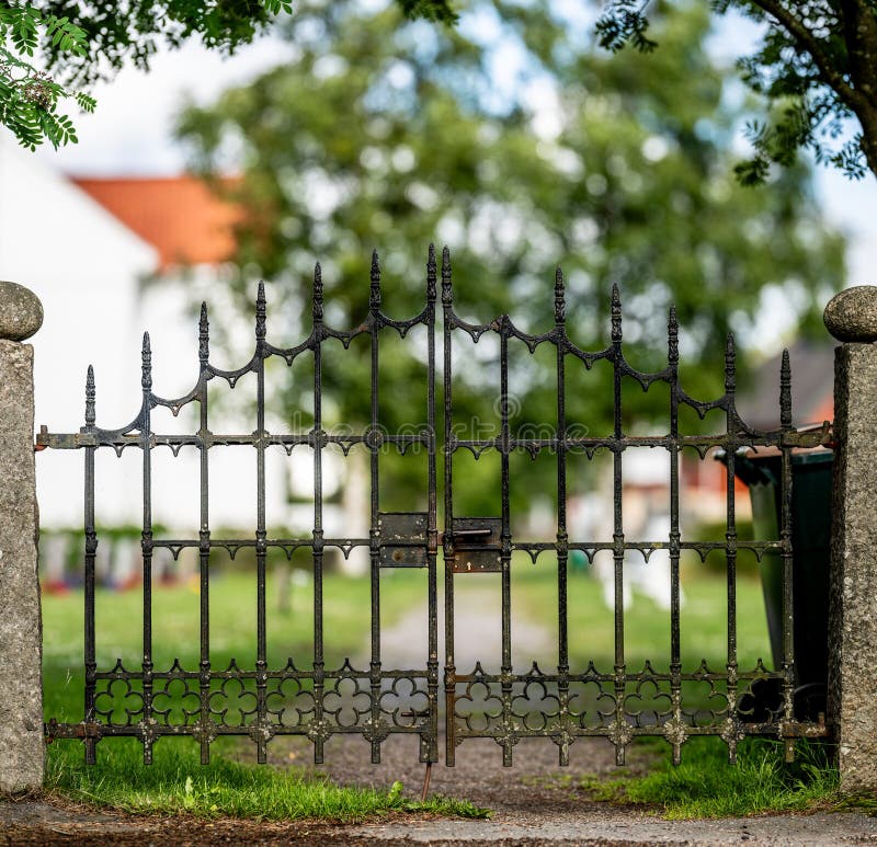 Metal Gate To an Old Grave Yard.. Stock Photo - Image of wood, cemetery ...