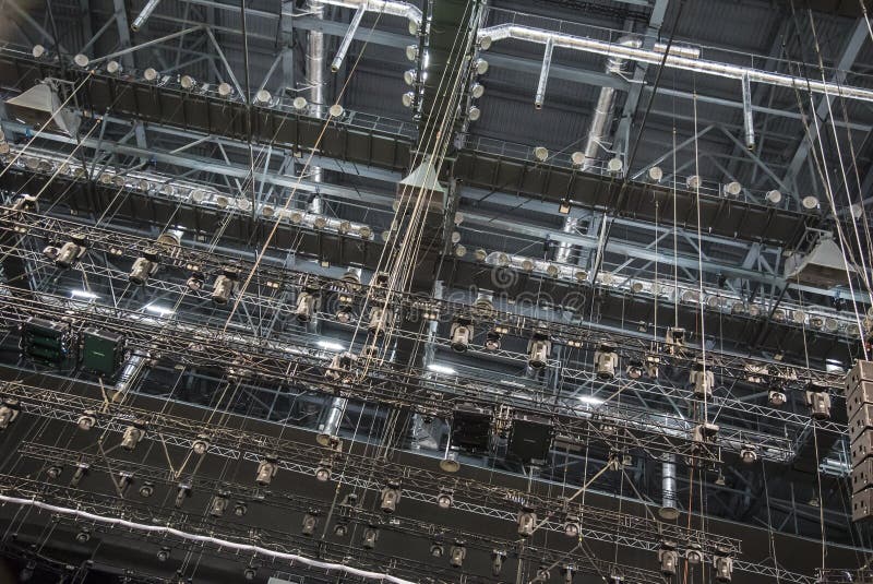 Metal Girder Extensive Scaffolding Providing Platforms for Stage ...