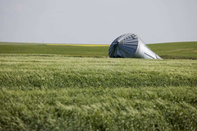 Metal Grain Bin Damaged editorial photography. Image of field - 101889317