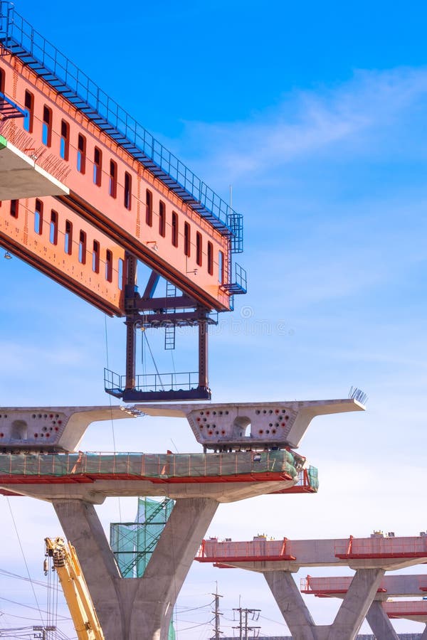 Metal Launching Gantry Structure for Installing Concrete Typical ...