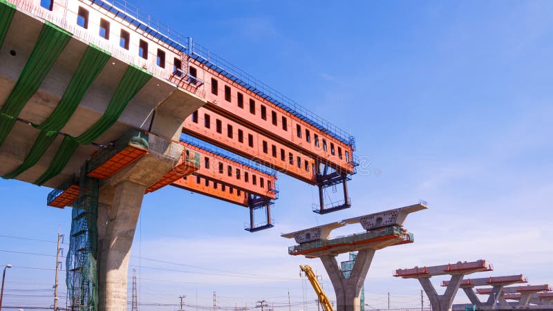 Metal Launching Gantry Structure for Installing Concrete Typical ...