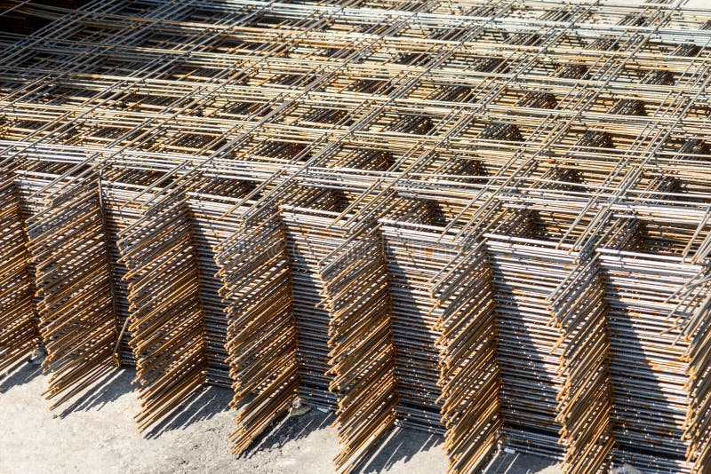 Metal Mesh for Reinforcing Concrete Construction. Sale of Metal Mesh ...