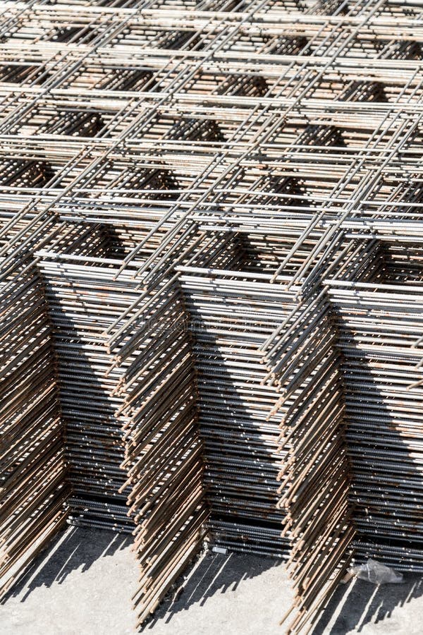 Metal Mesh for Reinforcing Concrete Construction. Sale of Metal Mesh ...