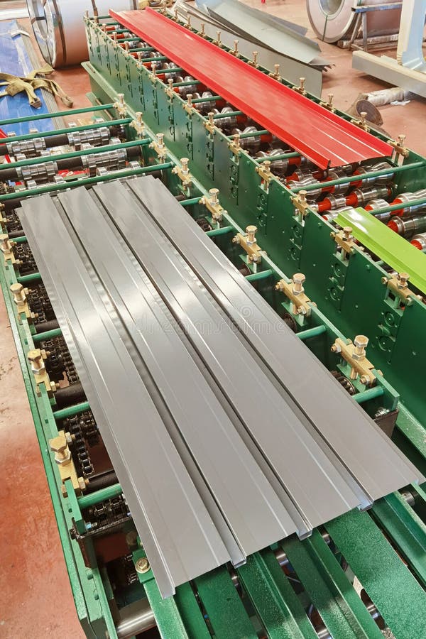 Metal Sheet Forming Machine Stock Photo - Image of panel, industrial ...