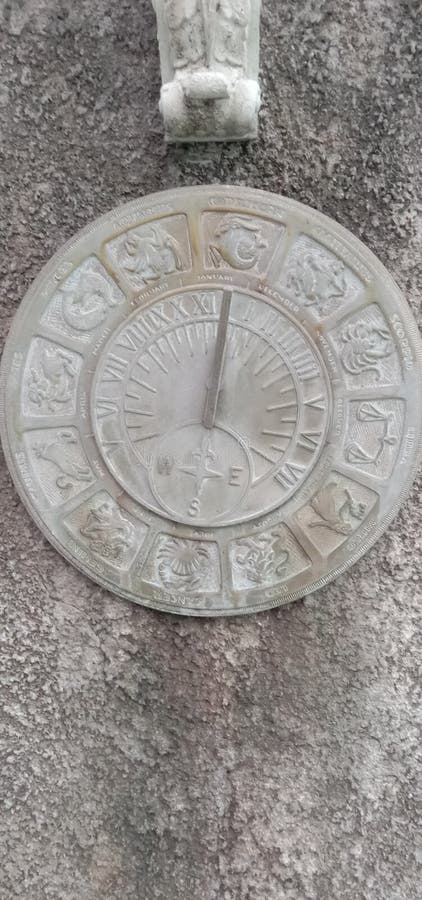 Metal Zodiac Pattern Sun Dial Stock Photo - Image of pattern, zodiac ...