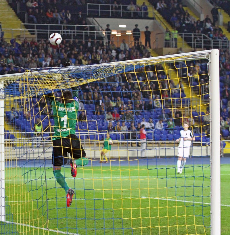 Metalist Vs Zorya Football Match Editorial Image - Image of play ...