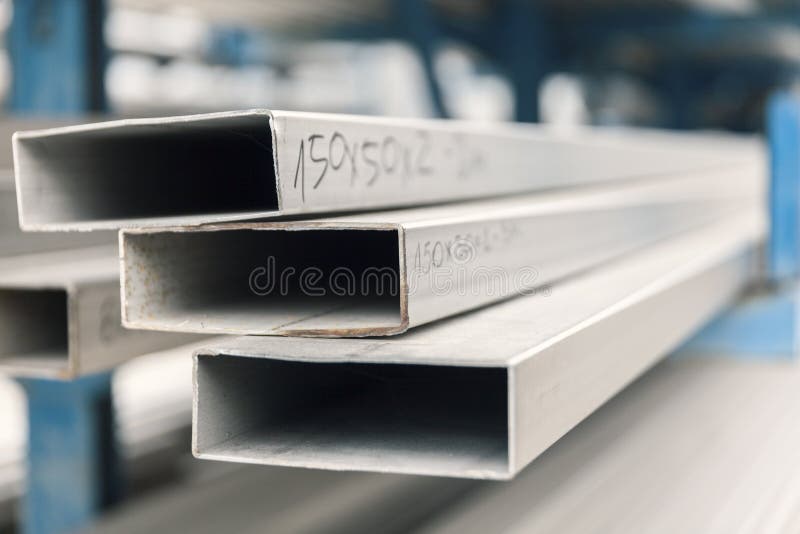 Metall-inox Rohr Auf Stapel Stockbild - Bild von hintergrund ...