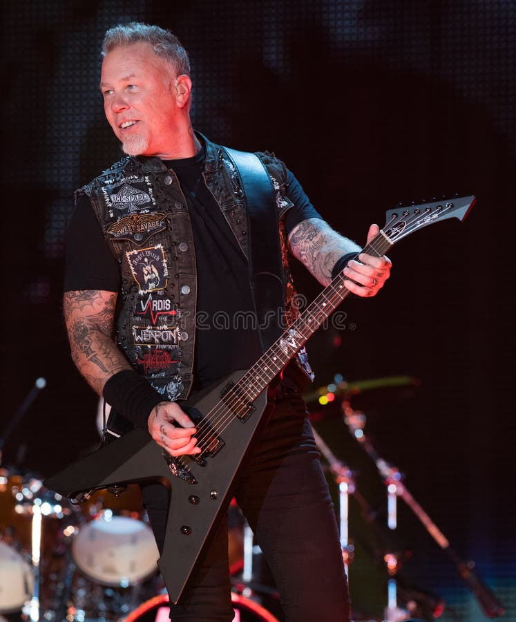 Metallica live in concert editorial photo. Image of lars - 277555811