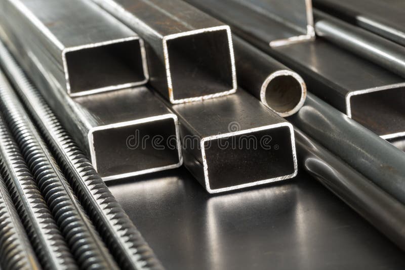 Metall-inox Rohr Auf Stapel Stockfoto - Bild von auszug, chrom: 103672880
