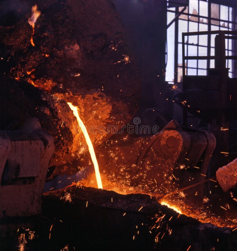 Metalurgia industrial imagen de archivo. Imagen de hierro - 2295129