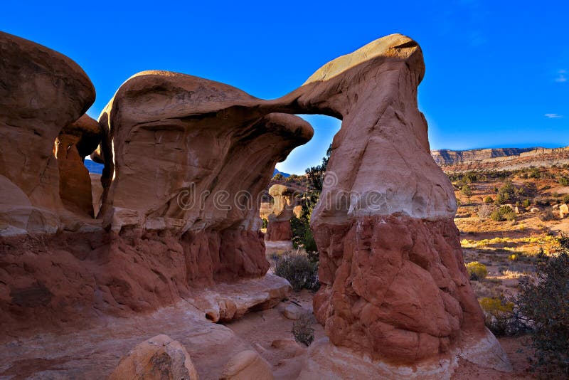 Metate Arch stock image. Image of tree, orange, monument - 53923549