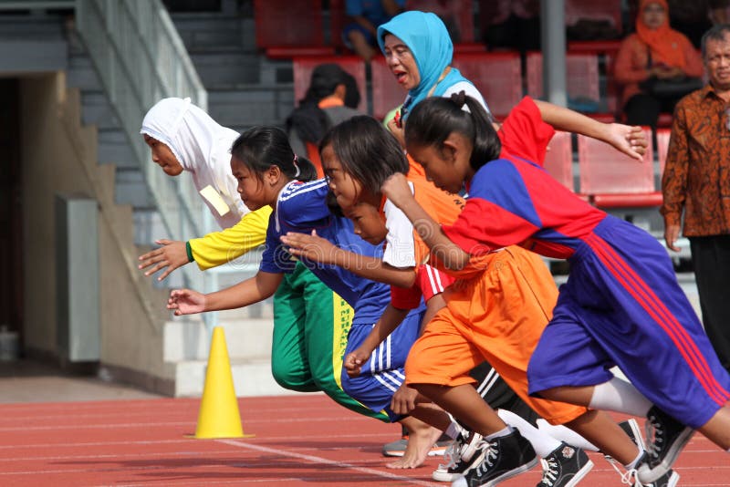 50 meter run editorial stock image. Image of stadium - 67723149