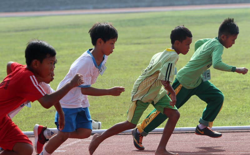 50 meter run editorial image. Image of stadium, following - 67775265
