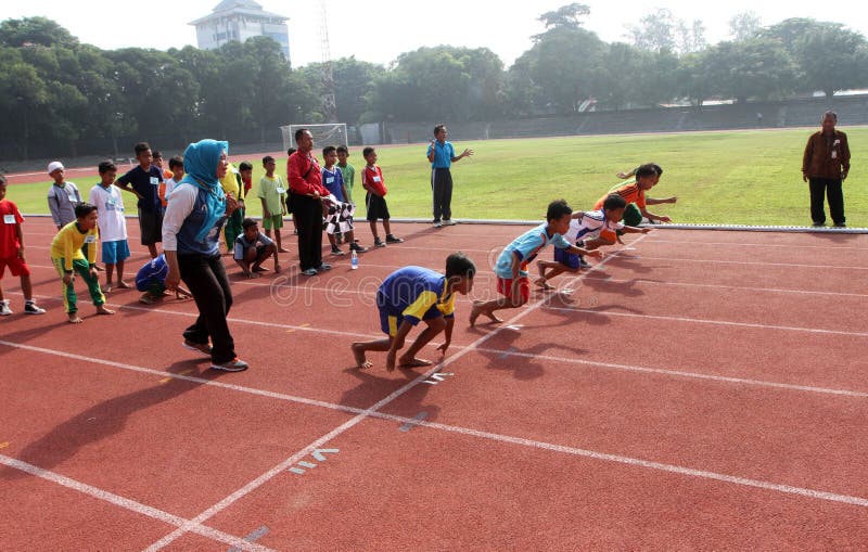 100 meter run editorial image. Image of indonesia, students - 67896690