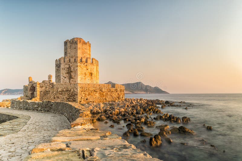 Ruinen Der Festung Von Methoni, Peloponnes, Griechenland Stockfoto ...