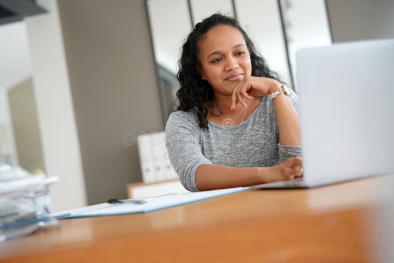 Metis Woman Working at the Office Stock Photo - Image of office ...