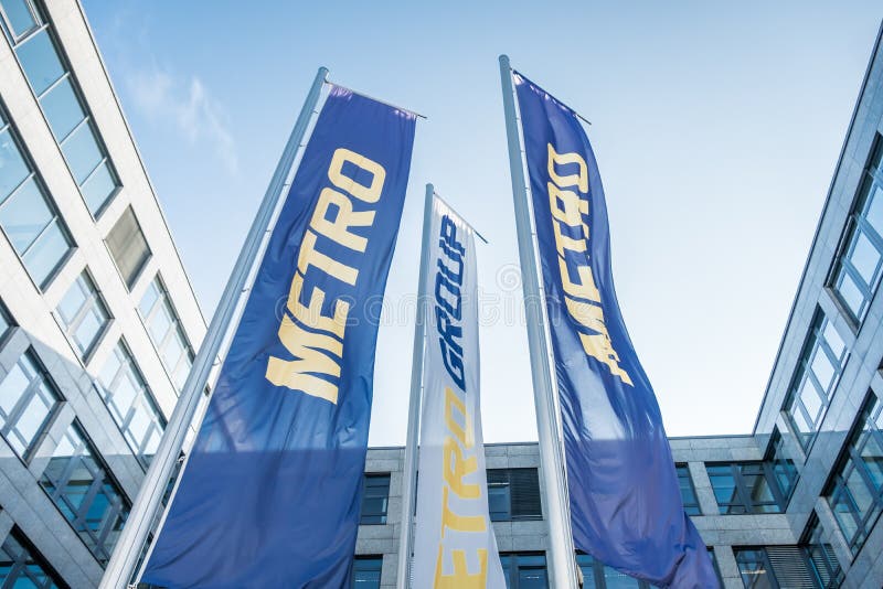 Metro Headquarter Building in Duesseldorf Editorial Photography - Image ...