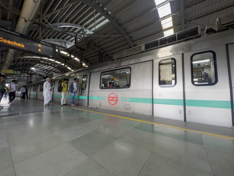 Metro Image Standing on Platform Image Editorial Image - Image of ...