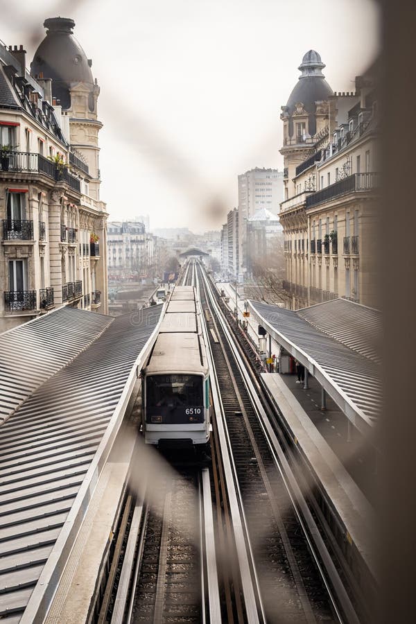 Metro Line 6 at Passy Station in Paris Editorial Stock Image - Image of ...