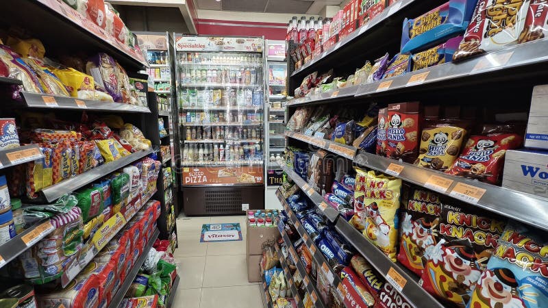 Metro Manila, Philippines Inside a Local 7-Eleven Store Editorial Image ...