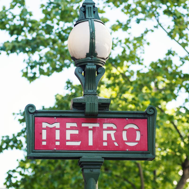 Metro Sign. editorial image. Image of sign, station, railway - 42826320