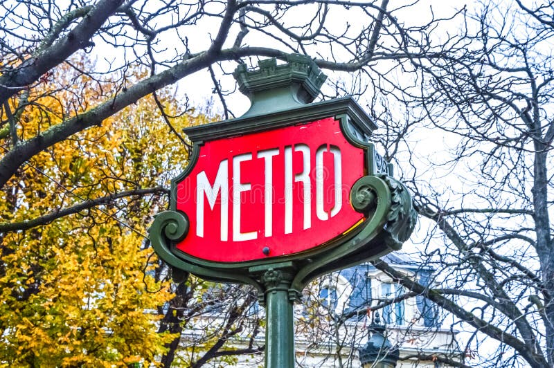 Metro sign in Paris editorial stock image. Image of modern - 47212234
