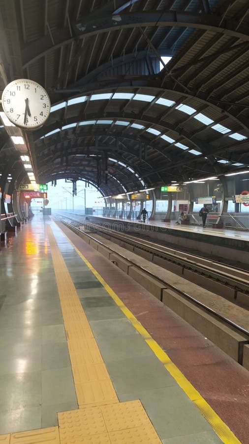 Metro Station in Delhi, Evening, Metro Train Track Stock Image - Image ...
