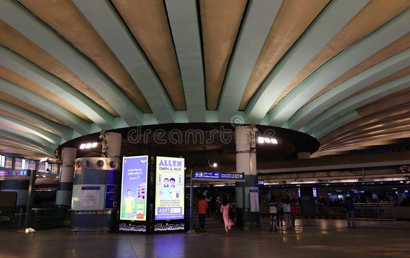 Metro Subway Underground Platform in New Delhi. Editorial Stock Image ...