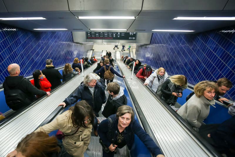 369 Metro W Monachium zdjęć stockowych - bezpłatne i z licencją Royalty ...