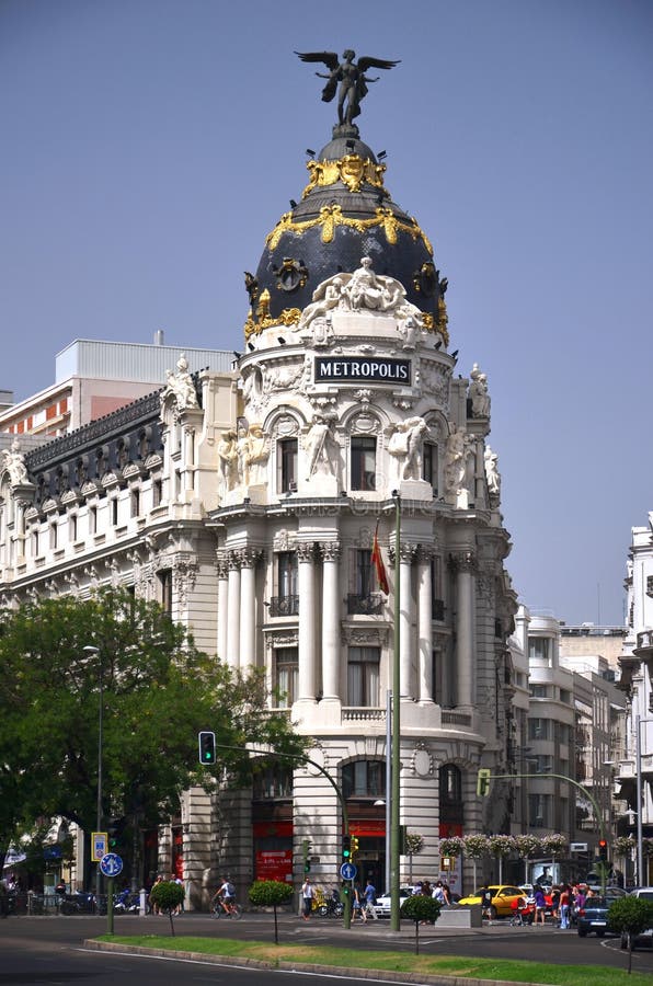 Metropolis Building on Gran Via St. in Madrid Editorial Image - Image ...