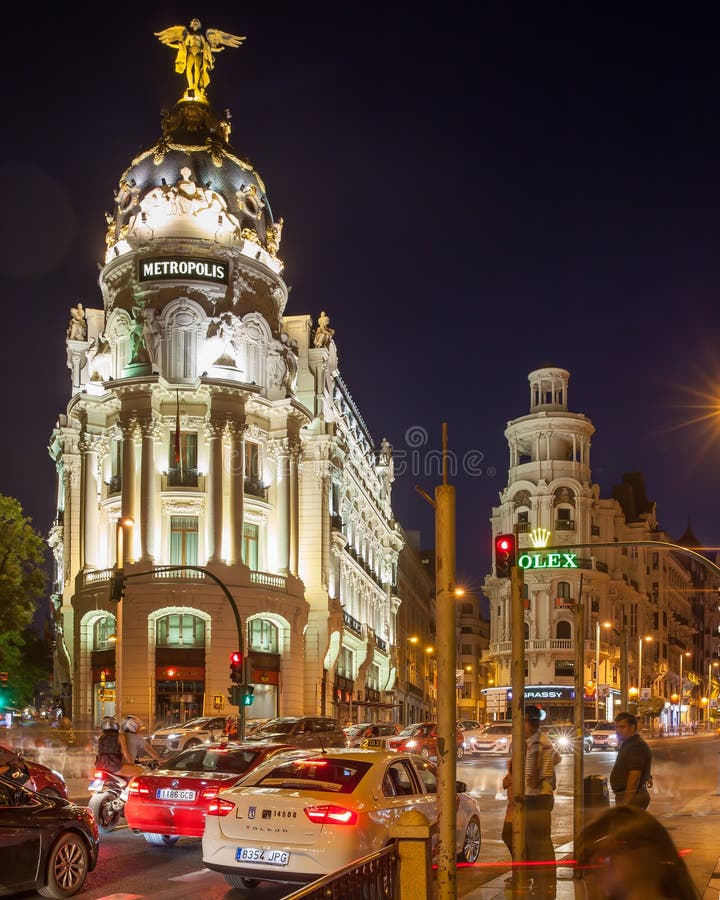 Metropolis Building Facade, Madrid, Spain Editorial Stock Photo - Image ...