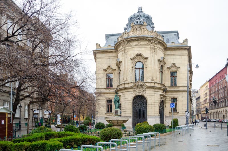 Metropolitan Ervin Szabo Library in Budapest, Hungary. Editorial Stock ...