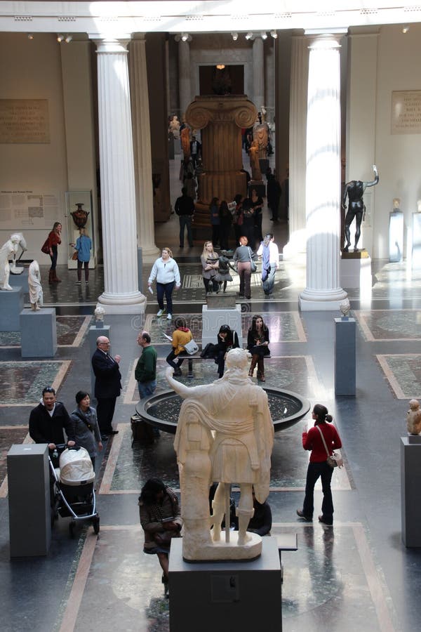 Metropolitan Museum Interior Editorial Photo - Image of metropolitan ...