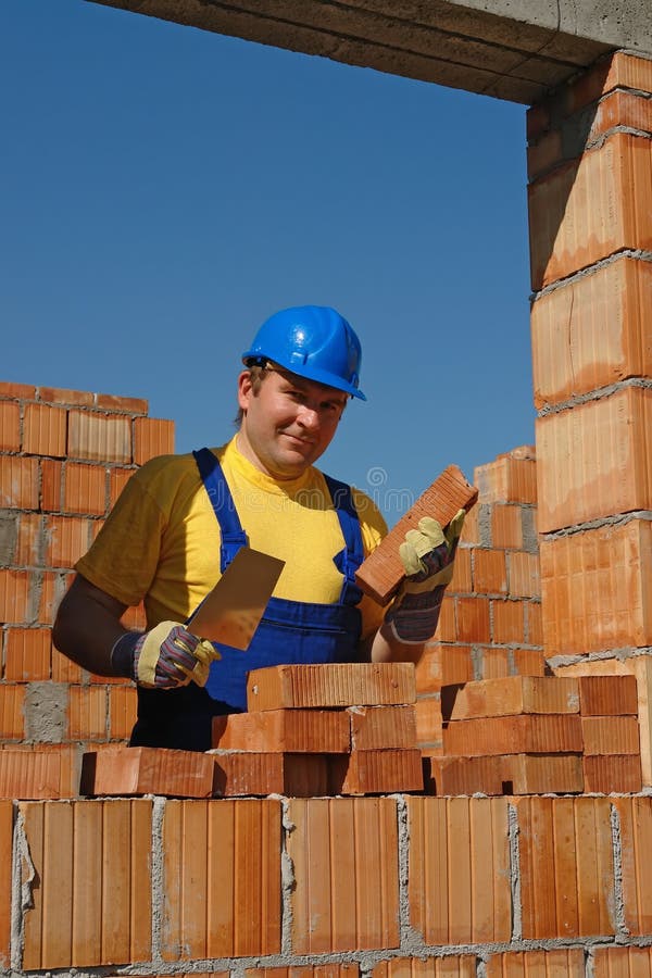 De Troffel Van De Metselaar Stock Afbeelding - Image of blok, huis: 9901955