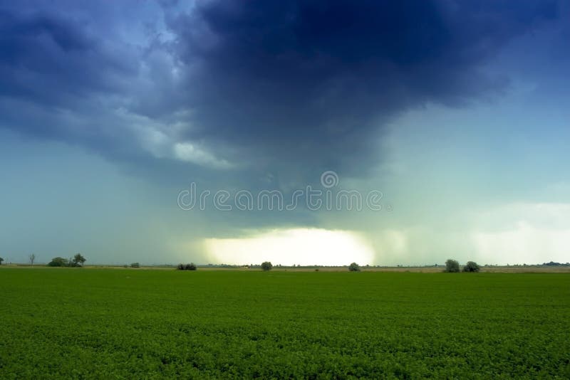 Mettez En Place Le Tonnerre Image stock - Image du champs, affermage ...