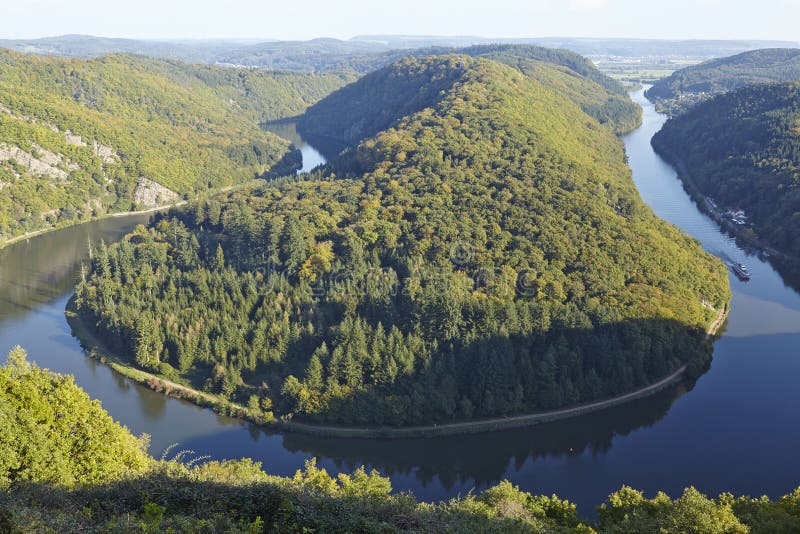 Mettlach (Saarland, Duitsland) - Saar Loop Stock Foto - Image of lijn ...