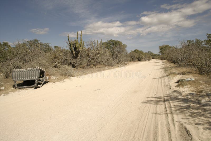 Mexicaanse woestijn stock foto. Image of californië, vrachtwagen - 1729514