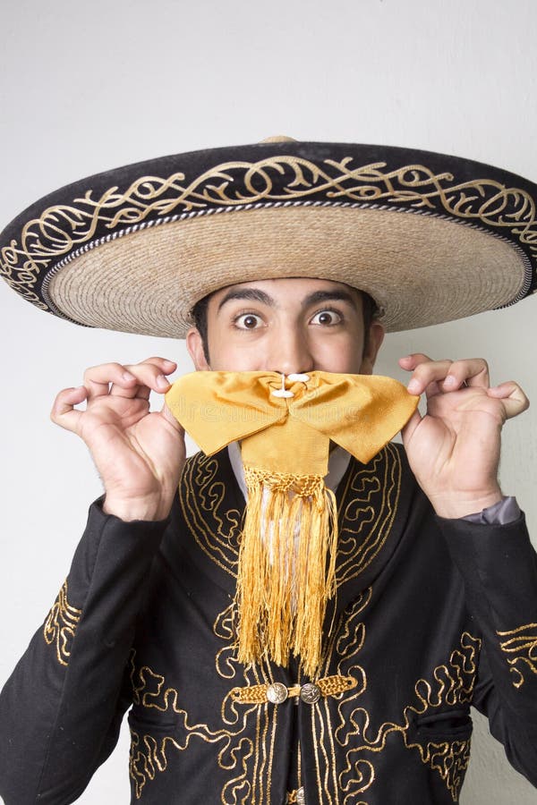 Mexican Dancer In Traditional Costume Stock Image Image Of Costume Latino 156105847