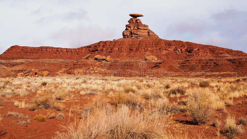The Mexican Hat Rock Formation, Utah Stock Image - Image of formation ...