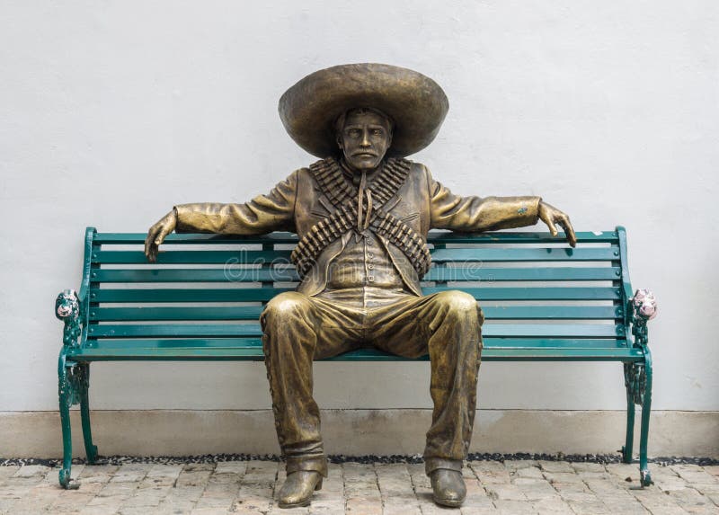 Mexican man statue stock image. Image of history, hero - 39309861