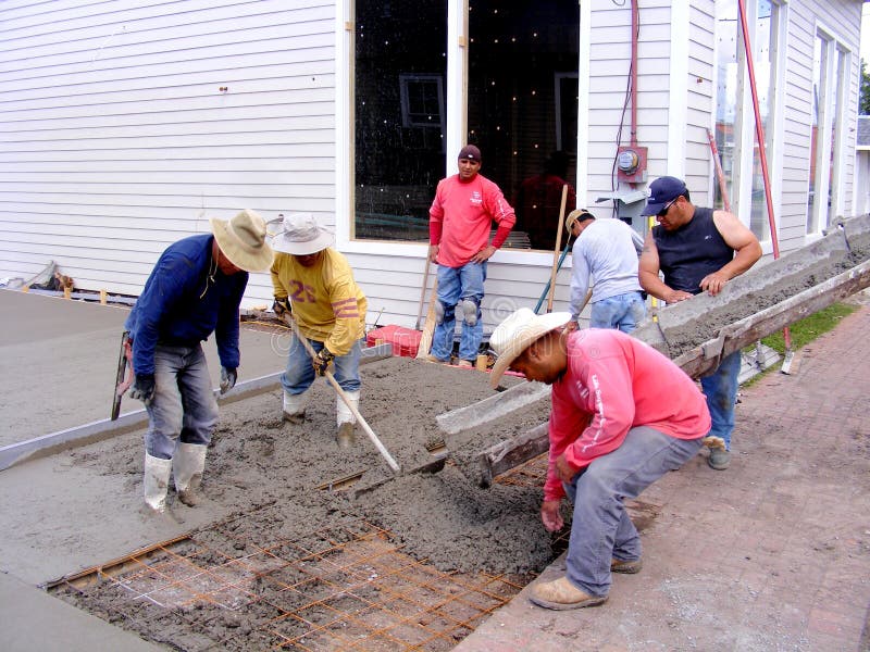 Mexican Workers Pouring Cement Editorial Stock Photo - Image of ...