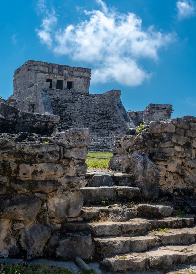 Mexico Ancient Mayan City on the Caribbean Coast in Tulum Editorial ...