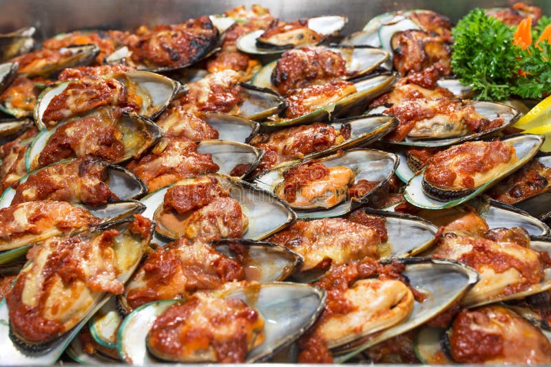Mexilhão cozido foto de stock. Imagem de assado, picante - 33663620