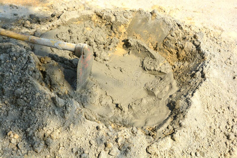 El Hormigón De La Mezcla Del Cemento Es Arena Condensada Imagen de ...