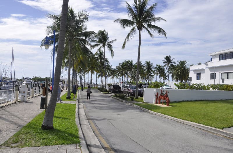 Miami Beach FL, August 09th: Frontwater Promenade from Miami Beach in ...