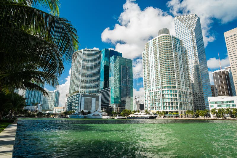 Arquitetura Da Cidade Do Centro De Miami Imagem de Stock - Imagem de ...